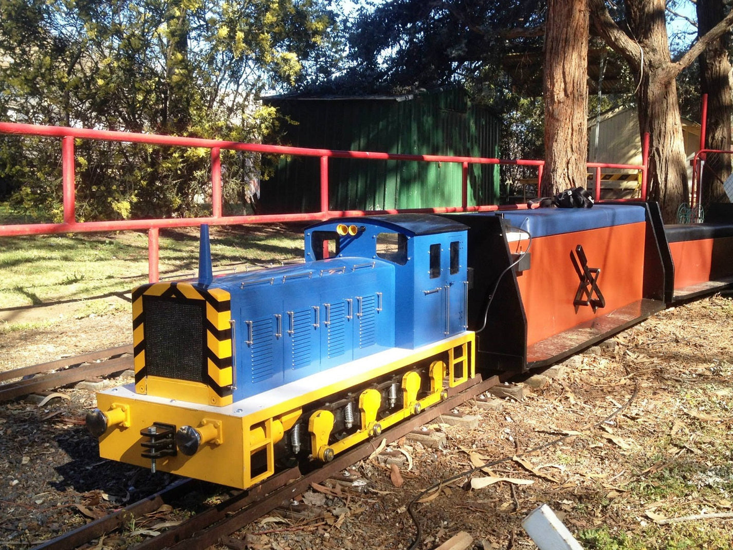 Tasmanian V Class "Drewry Shunter" – Mini Train Systems
